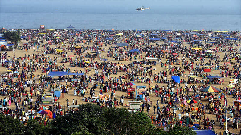 Thousands throng Marina Beach in Chennai to celebrate Kaanum Pongal