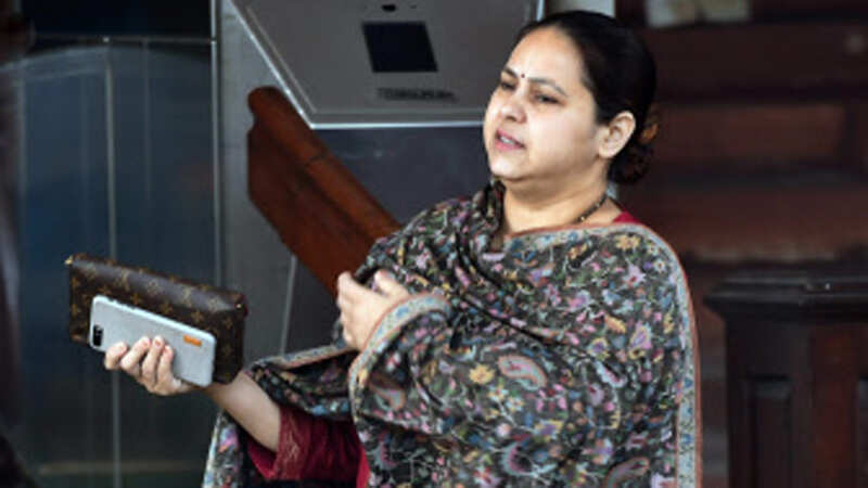 Hawala case: Judge pulls up ED over chargesheet