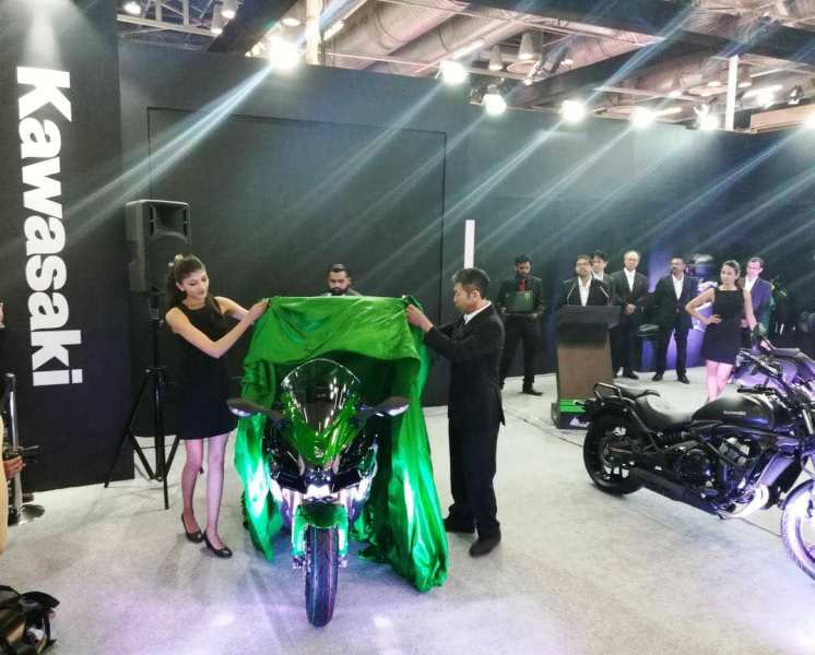 Aprilia Storm by Piaggio is crafted with a robust 125 cc engine teamed ...