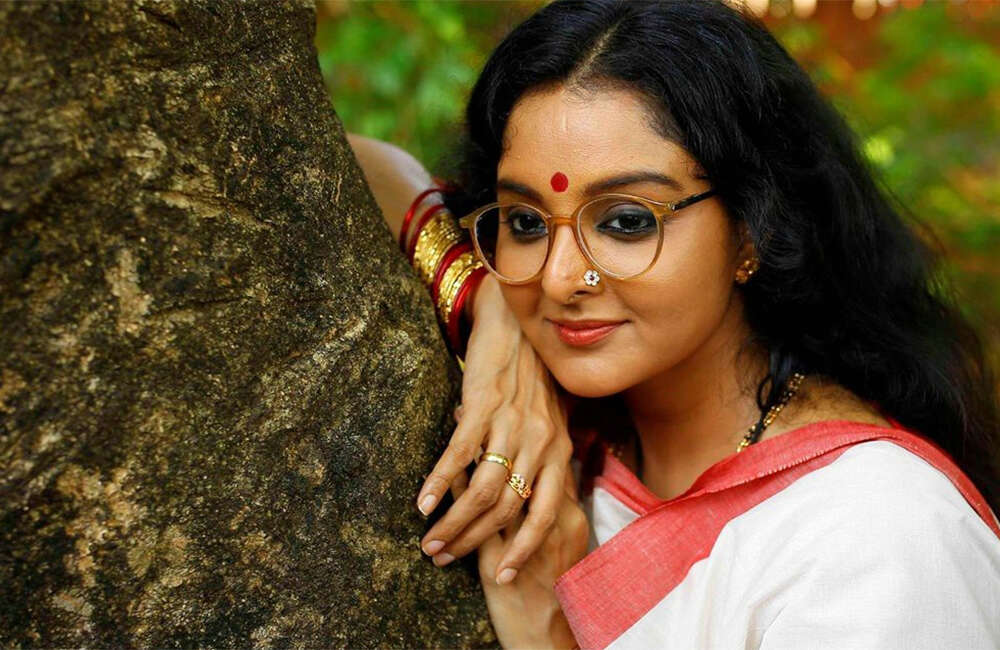 Aami Movie User Reviews & Ratings | Aami (2018) | Times Of India