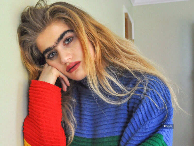 Model becomes famous for her big unibrow - BeautyPageants