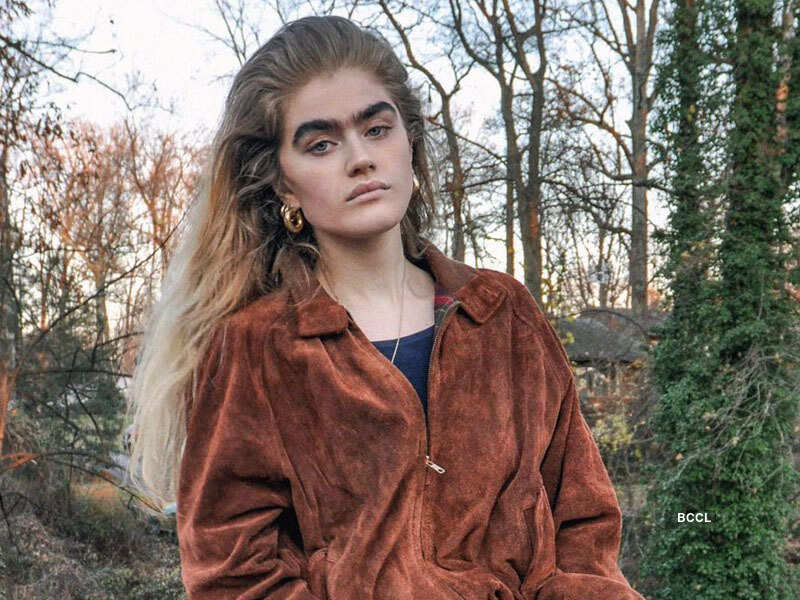 Model becomes famous for her big unibrow