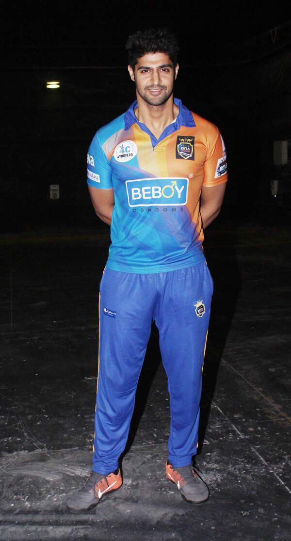 TV stars at Box Cricket League- The Etimes Photogallery Page 18