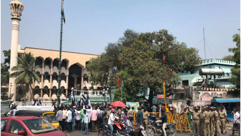 TMMK stages protest against RSS, VHP leaders for conducting rath yatra