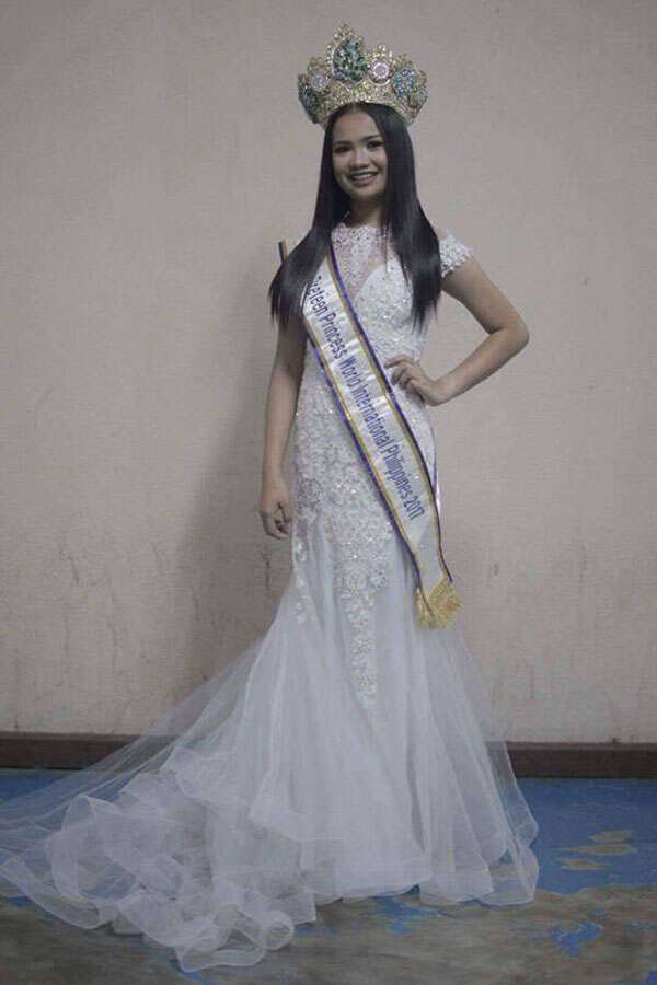 Beauty queen’s smart move leaves judges impressed