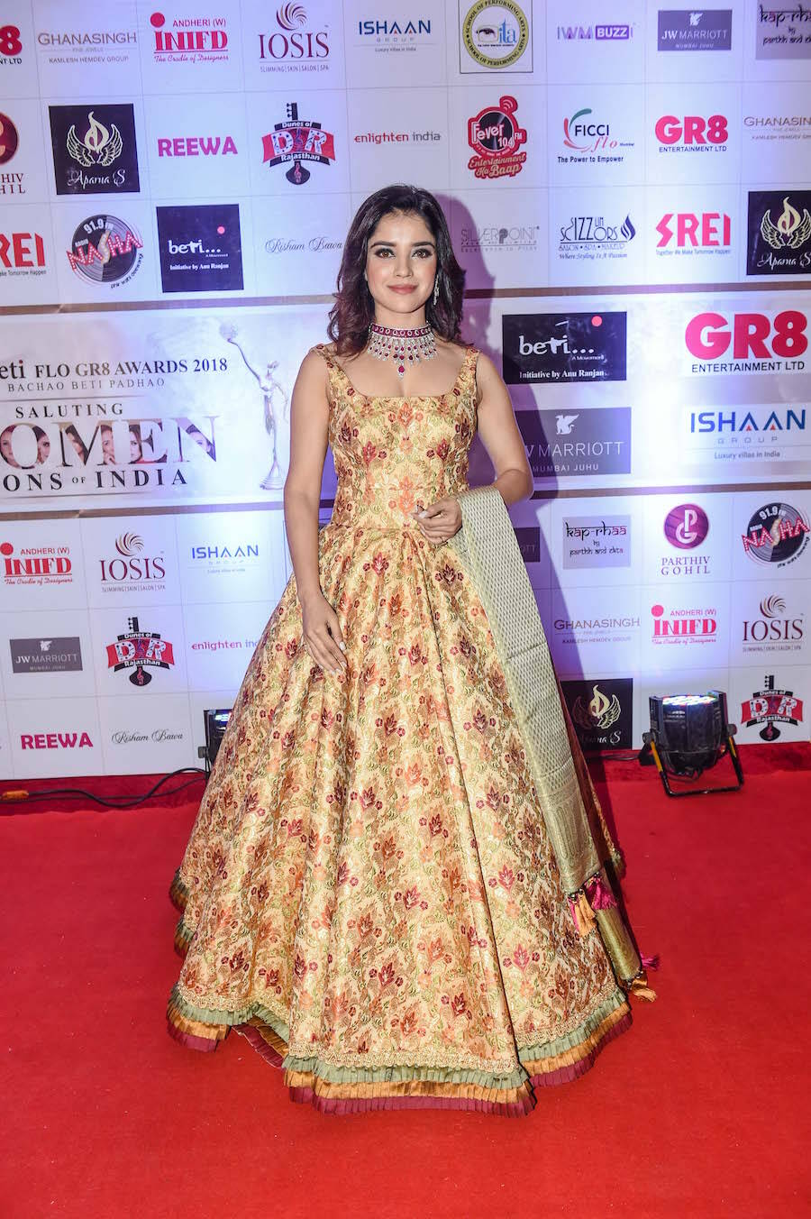 Beti Flo Gr8 awards 2018: Red Carpet | Beti Flo Gr8 awards 2018: Red ...
