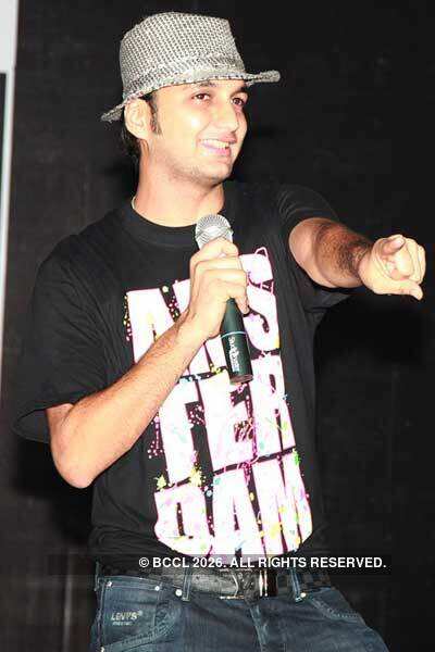 DJ Sumit Sethi at NIFT Fresh Face 2010 contest in Hauz Khaz, Delhi ...