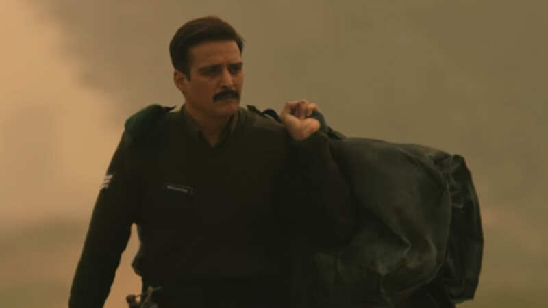 Refugee | Song - Daana Paani