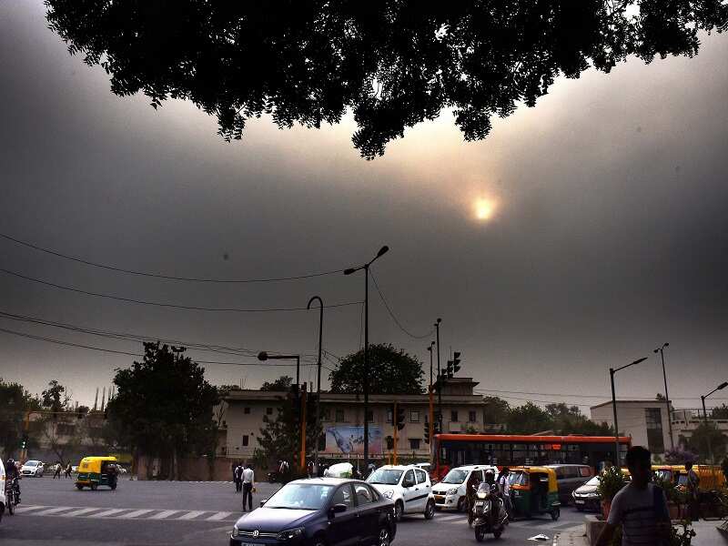 Storm in North India: Do's and don'ts during thunderstorms, dust storms | India News - Times of ...