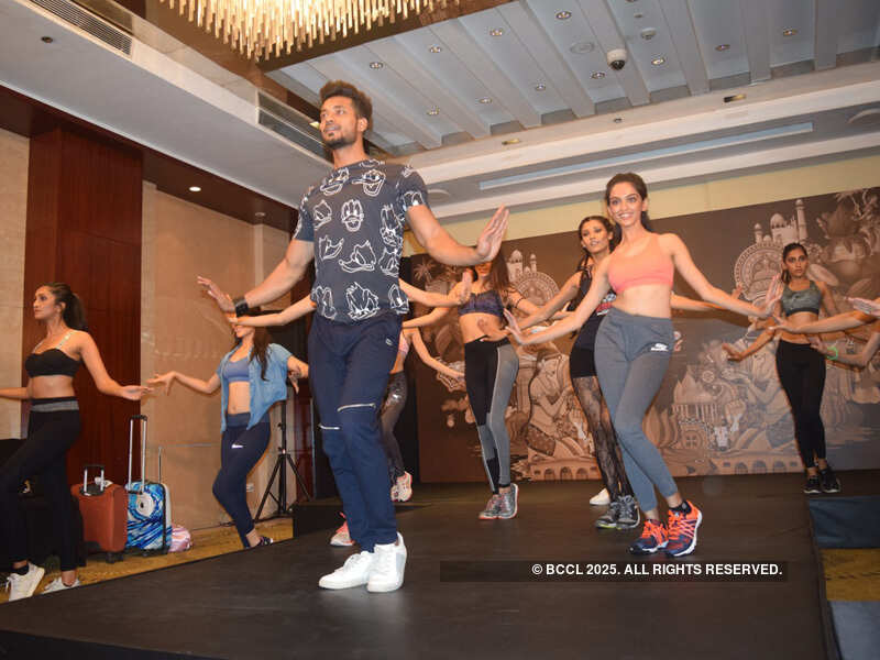 Miss India West 2018: Dance session with Sabi Nayak Miss India West 2018: Dance session with Sabi Nayak