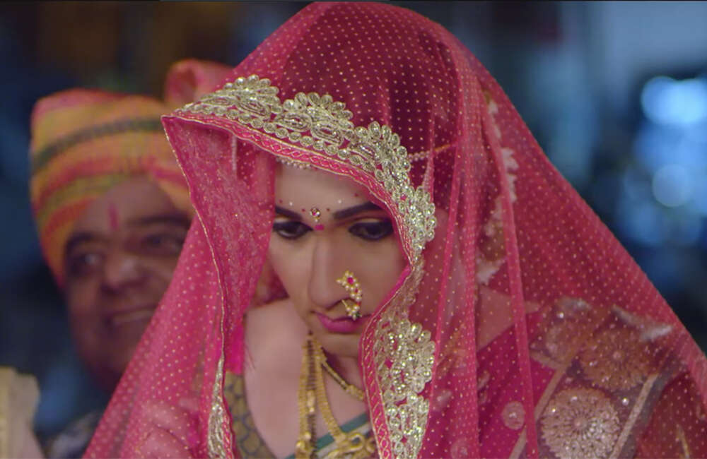 Gadbad Jhali Movie User Reviews & Ratings | Gadbad Jhali (2018) | Times ...