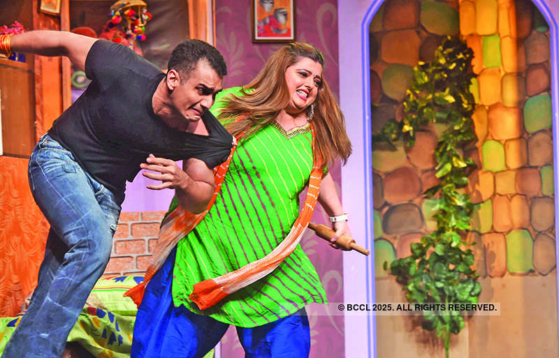 Rahul Bhuchar and Delnaaz Irani perform during a play 'Wrong Number' at ...