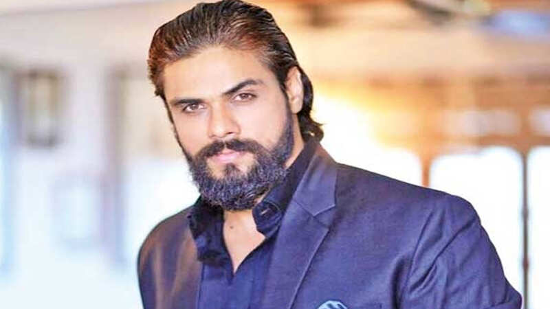 Arpit loses out on a show to Nirbhay because of his height