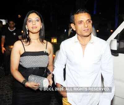Sonia and Munish Sachdeva at the fashion preview of Anjana and Ankita's ...