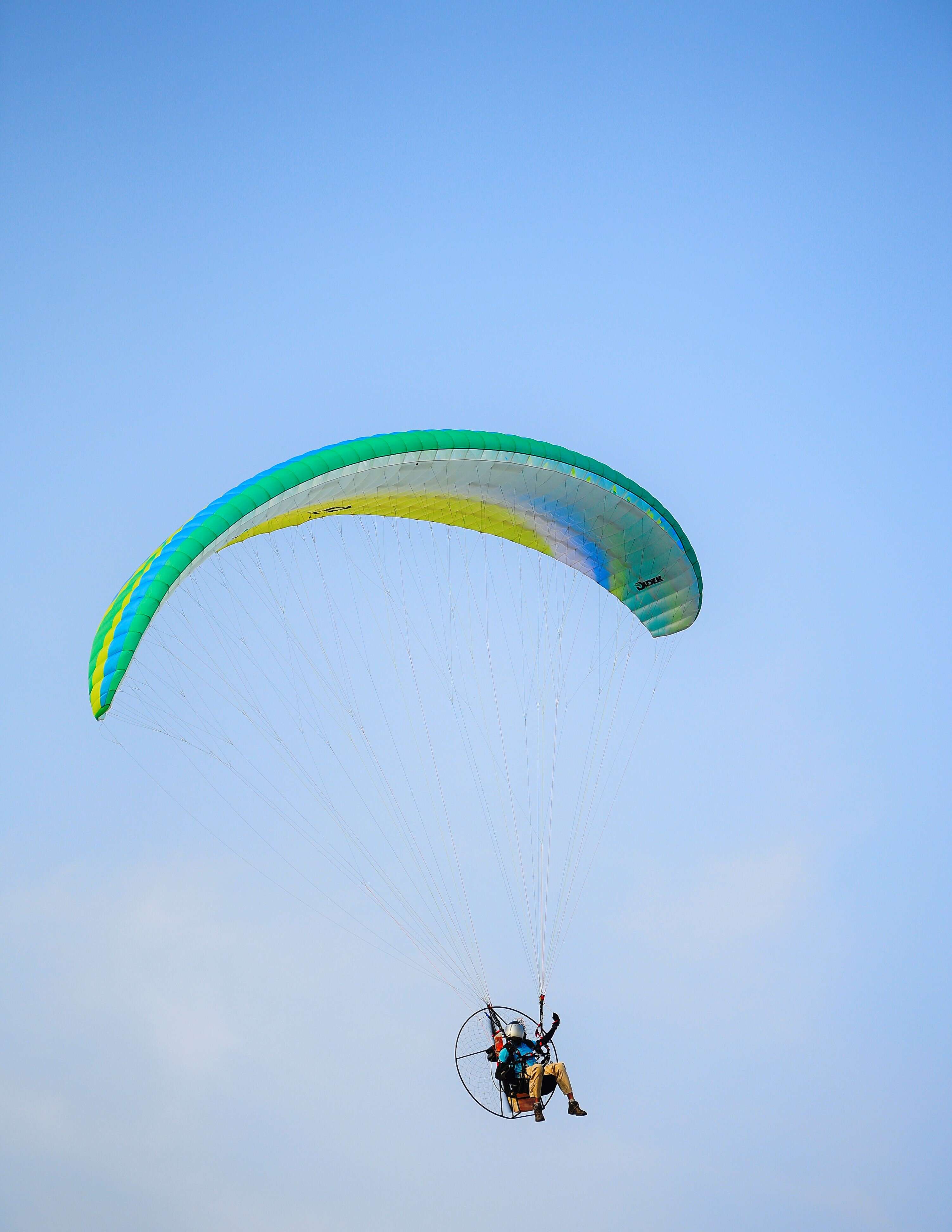 Paramotoring offers a new high to Hyderabad‘s adrenaline junkies ...