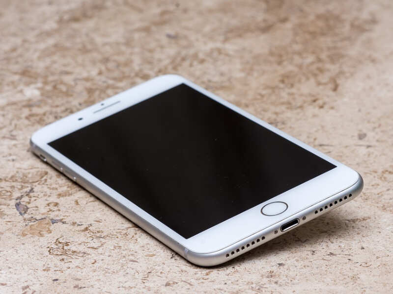 Here's how to keep your mobile phone clean