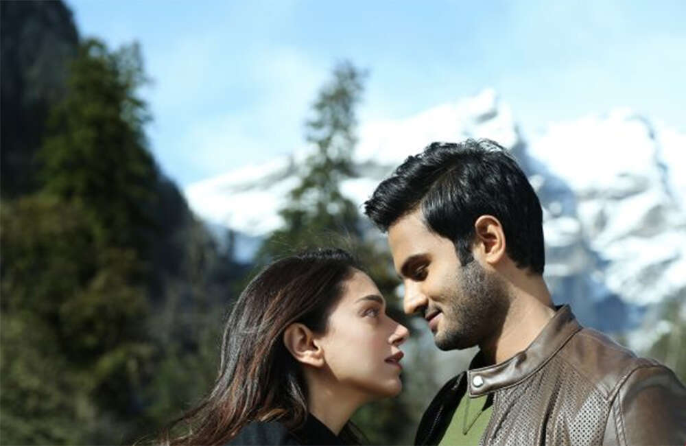 Sammohanam Movie User Reviews & Ratings | Sammohanam (2018) | Times Of ...