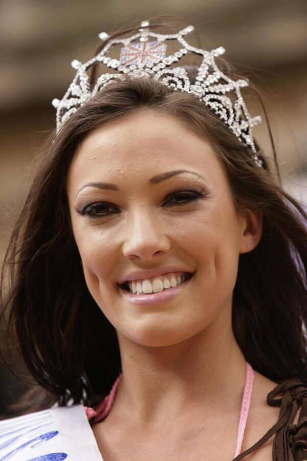 Beauty queen kills herself after battling depression
