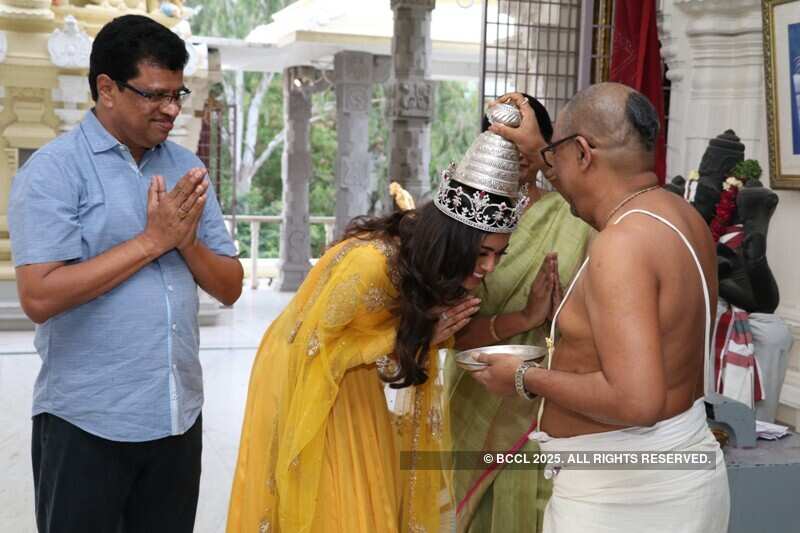 Femina Miss India 2018 Shreya Rao Kamavaparu Homecoming