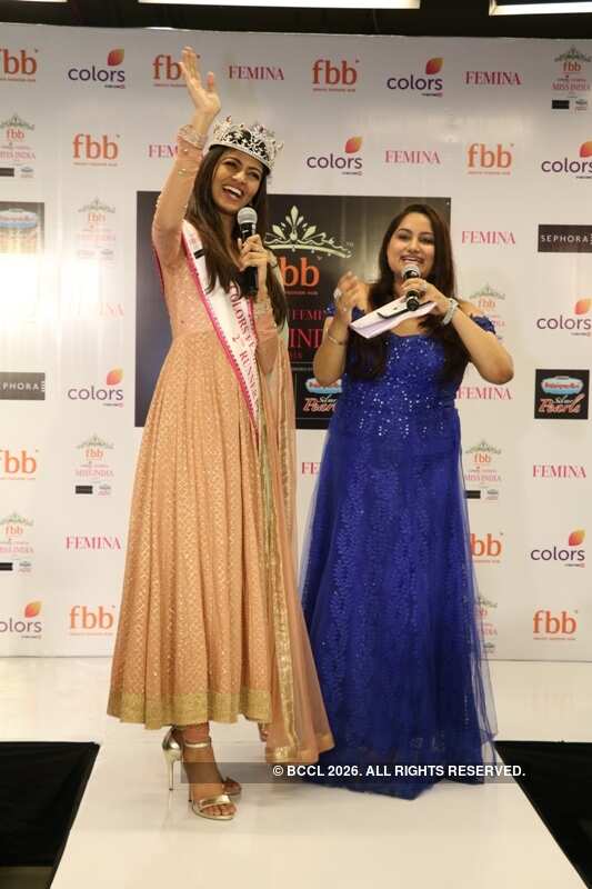 Shreya Rao Kamavarapu visits fbb store in Hyderabad