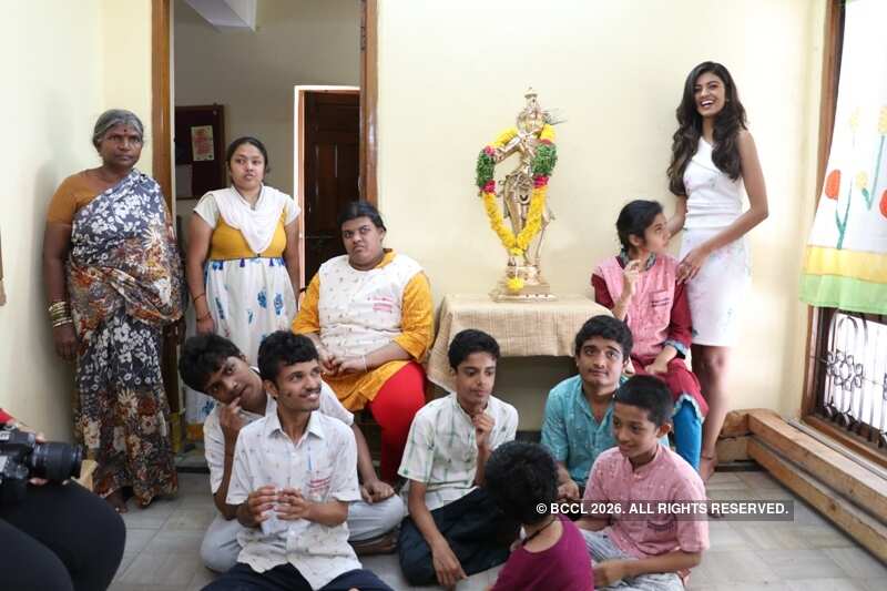 Femina Miss India 2018 Shreya Rao Kamavaparu Homecoming