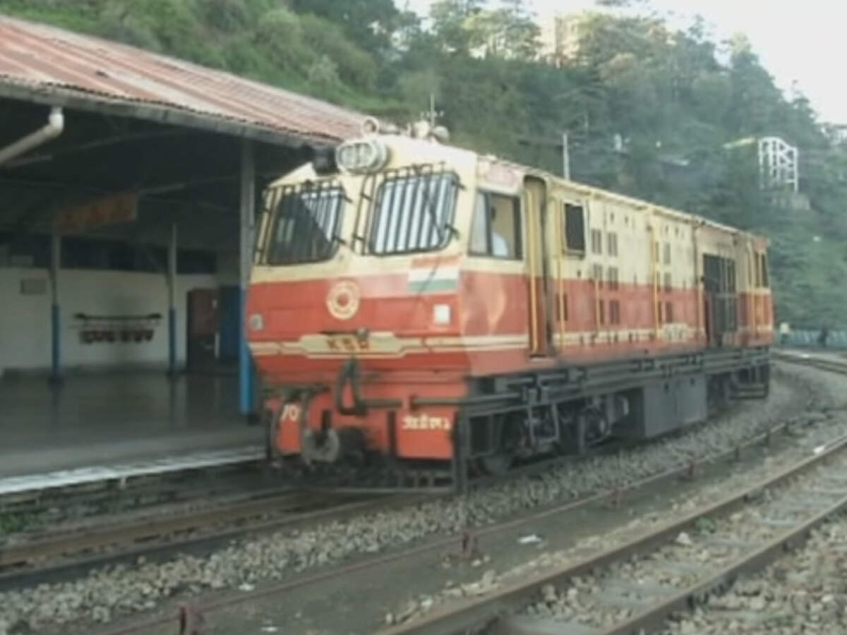 After 20 years, Indian railways conducts successful trial of diesel-run ... After 20 years, Indian railways conducts successful trial of diesel-run ...