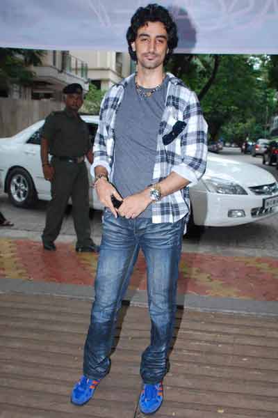 (L-R) Harman Baweja, Pooja Bhatt, Zayed Khan and Kunal Kapoor at the ...