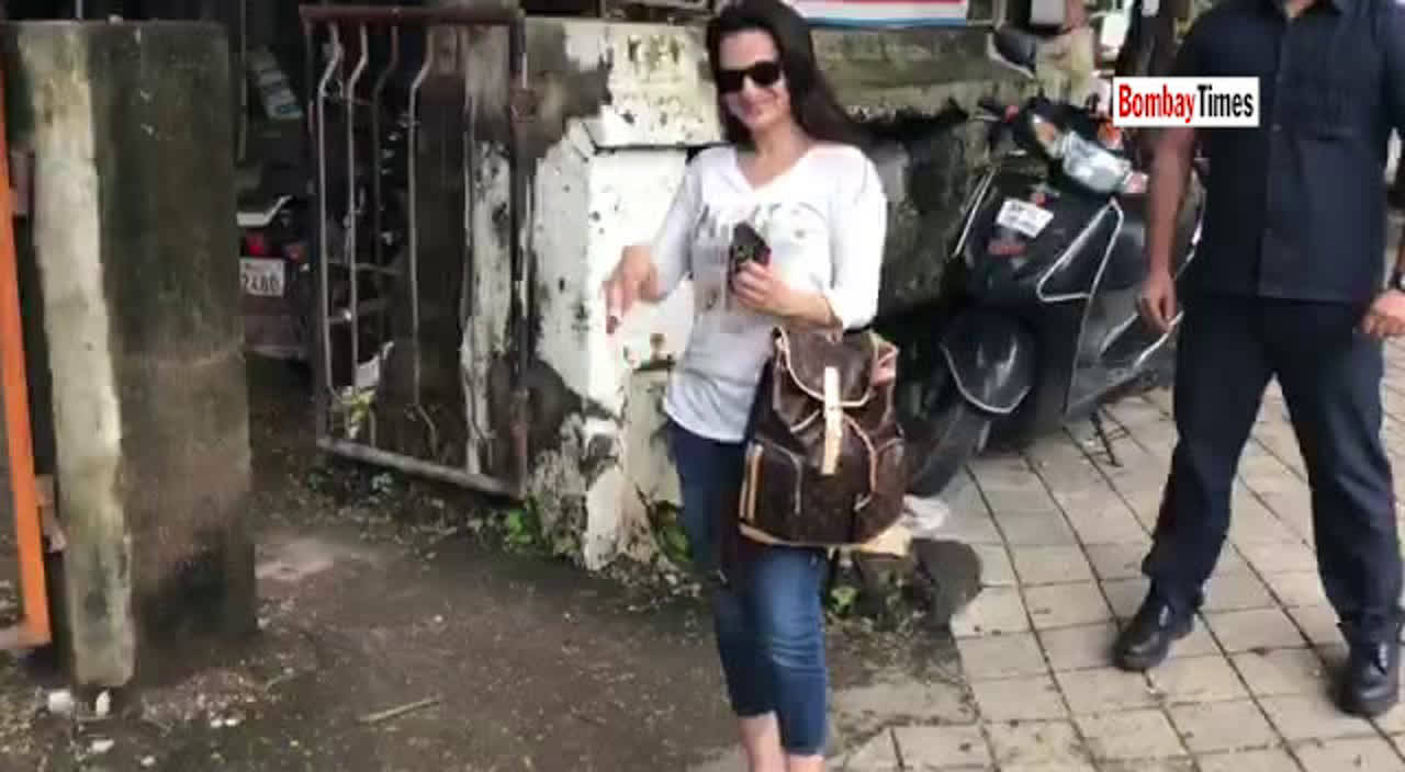 Amisha Patel spotted at a salon