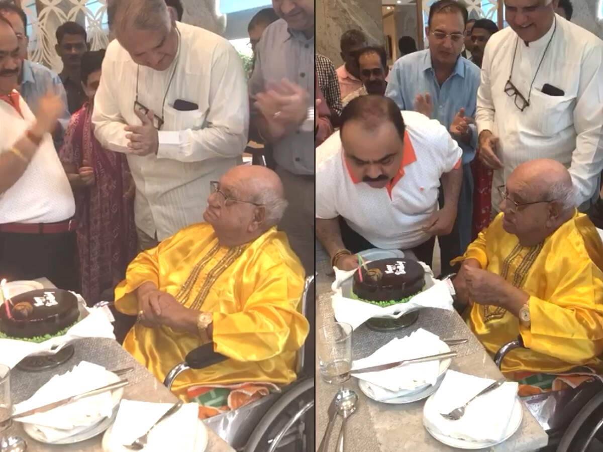 Astrology expert Bejan Daruwalla celebrates his 88th birthday
