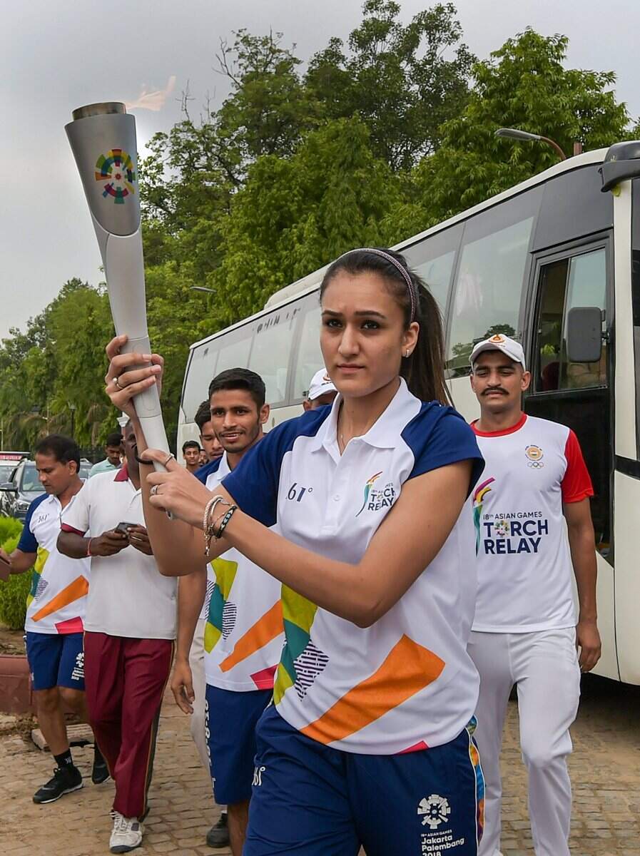 Manika Batra denied boarding by Air India- The Etimes Photogallery Page 15