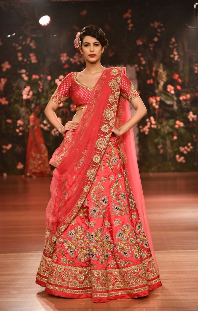 Pallavi Jaikishan showcases her collection 'Nostalgia'- The Etimes ...