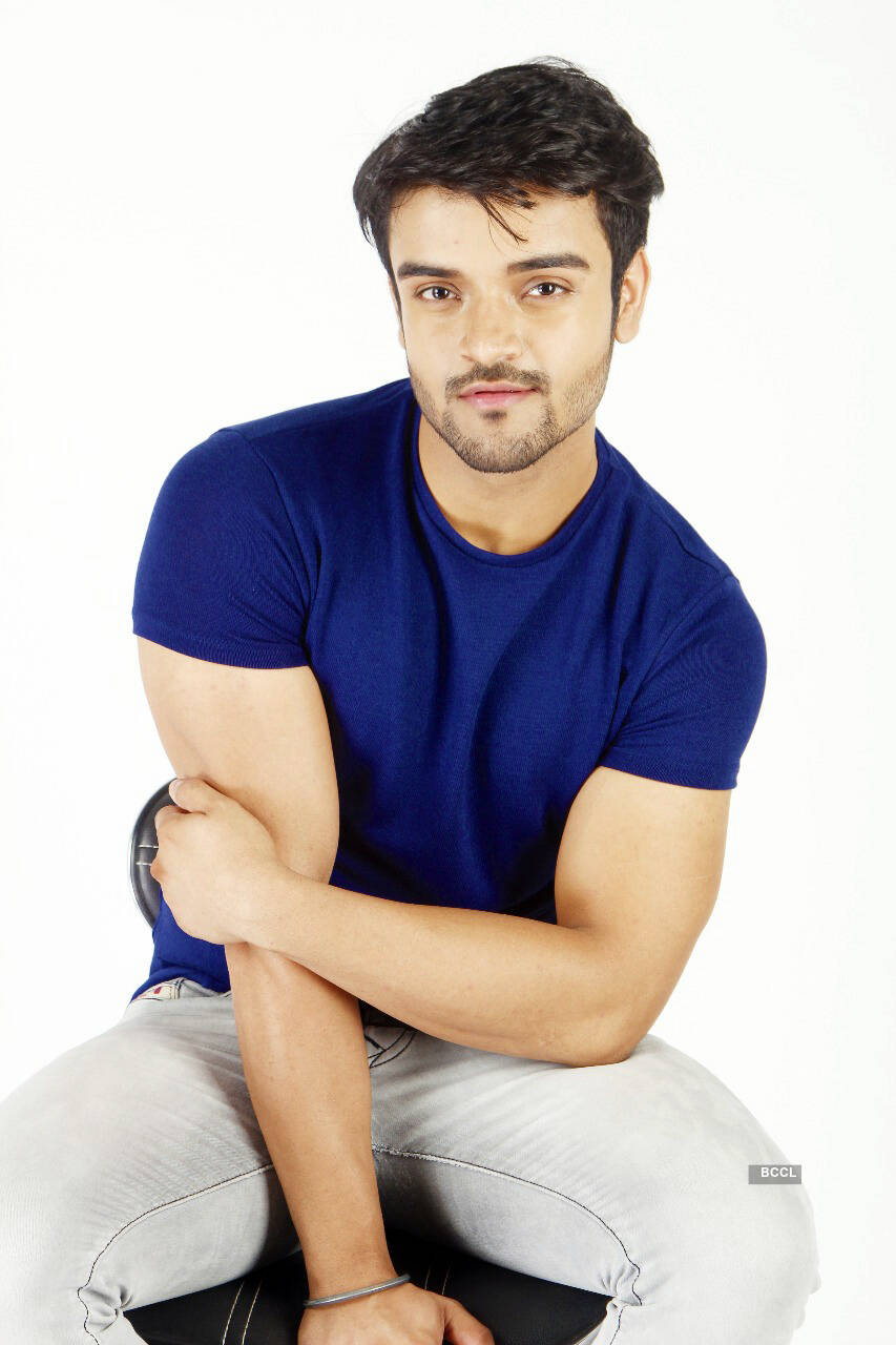 Debutant actor Rahul Sharma's fitness journey is all the motivation you need... Pics | Debutant ...