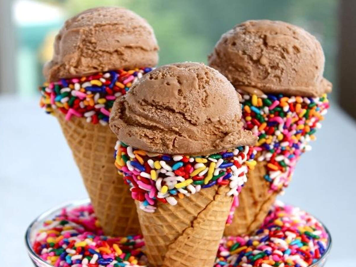 From charcoal ice-cream to rolled ice-creams and ice-cream cookies ...