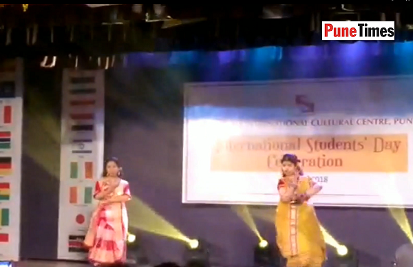 Bangladeshi students perform at cultural program