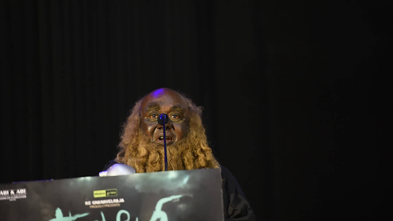 Actor Lollu Sabha Manohar shares his experience working with crew