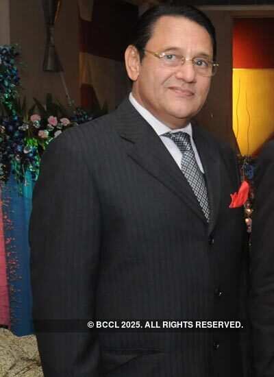 Rakesh Mathur at the wedding reception of Arjun Mathur and Simrit held ...