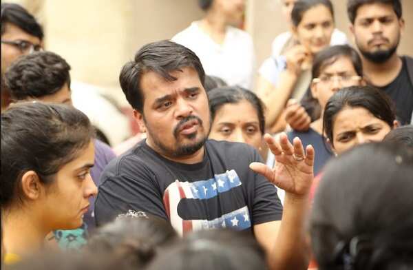 Students enjoy a heritage dialogue with Chitar Oli artists | Events ...