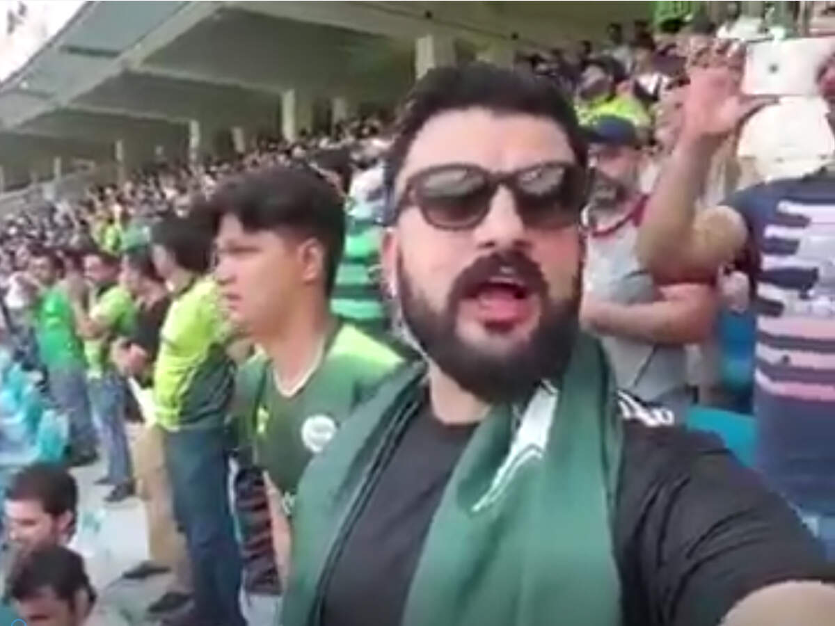 Watch: Pakistani fan sings 'Jana Gana Mana' during Asia cup, video goes ...