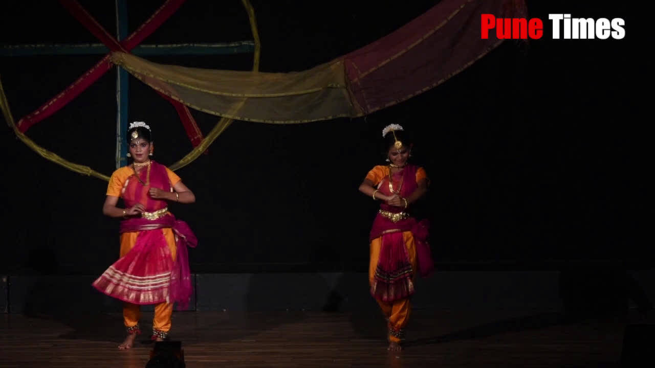 Depiction of God's vehicle