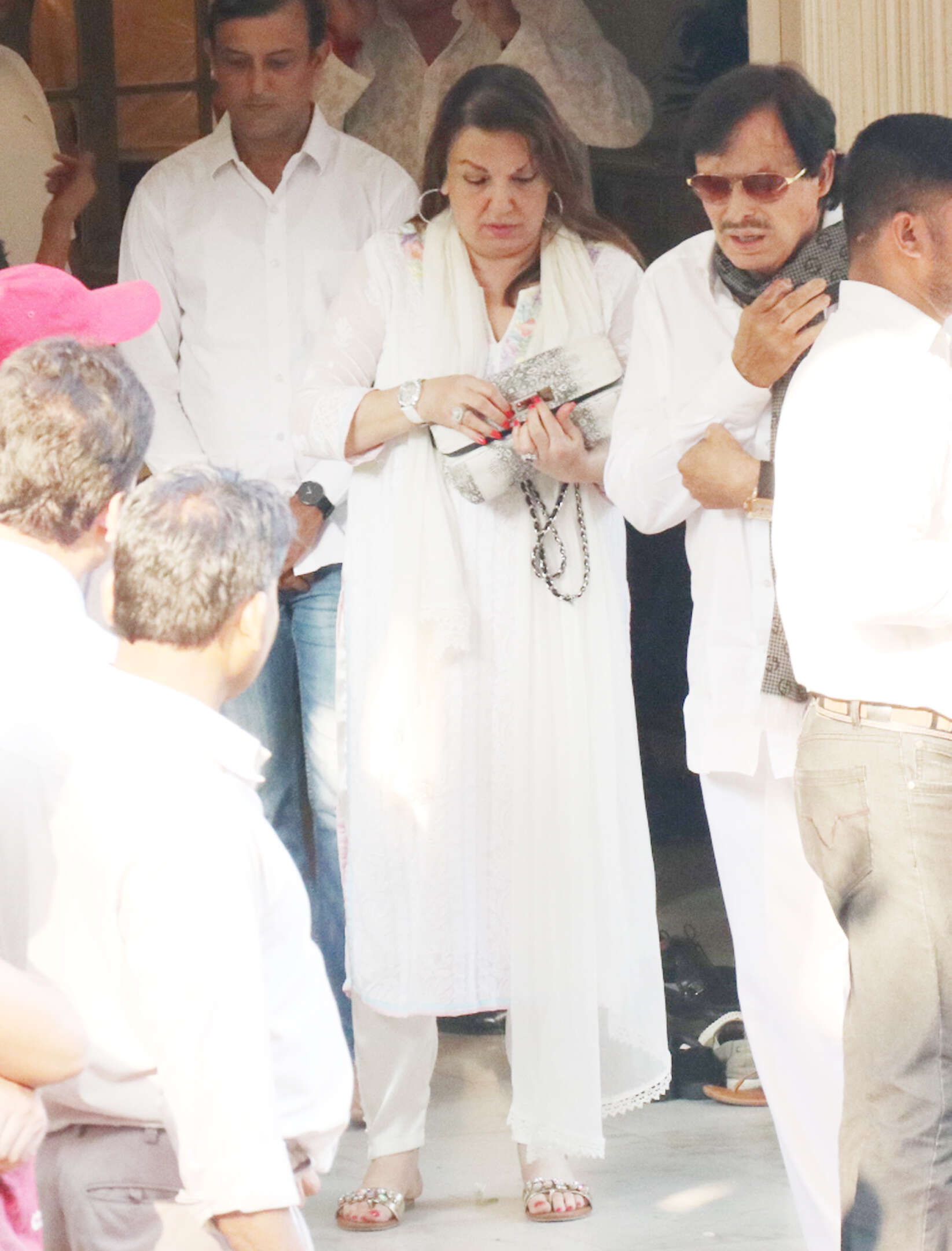 Krishna Raj Kapoor's funeral Photos: Amitabh Bachchan, Alia Bhatt, Anil ...