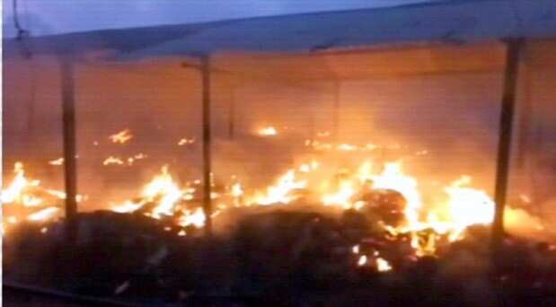 Massive fire breaks out in Jamshedpur’s Musabani market