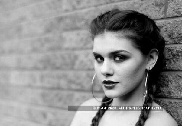 Top Model dies just months after losing mom to cancer