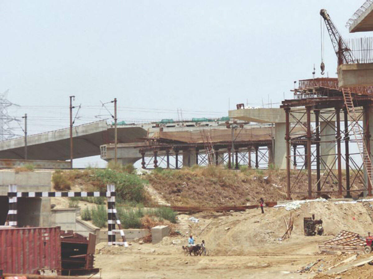 Delhi pollution: Delhi pollution: Ban on trucks, construction extended ...