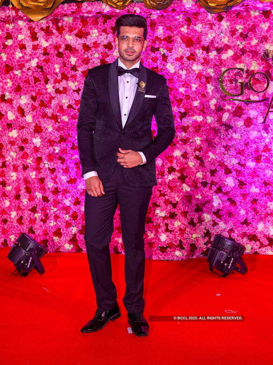 B'wood celebrities make heads turn with their stylish looks | B'wood ... B'wood celebrities make heads turn with their stylish looks | B'wood ...