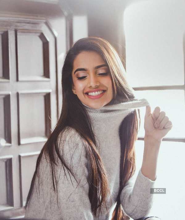 Meenakshi Chaudhary's latest photoshoot makes infinite heads turn