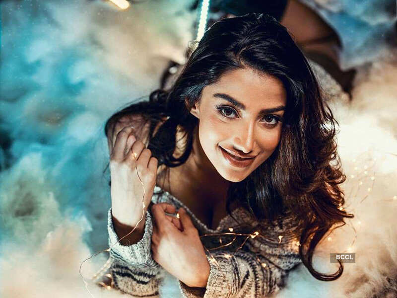 Meenakshi Chaudhary's latest photoshoot makes infinite heads turn