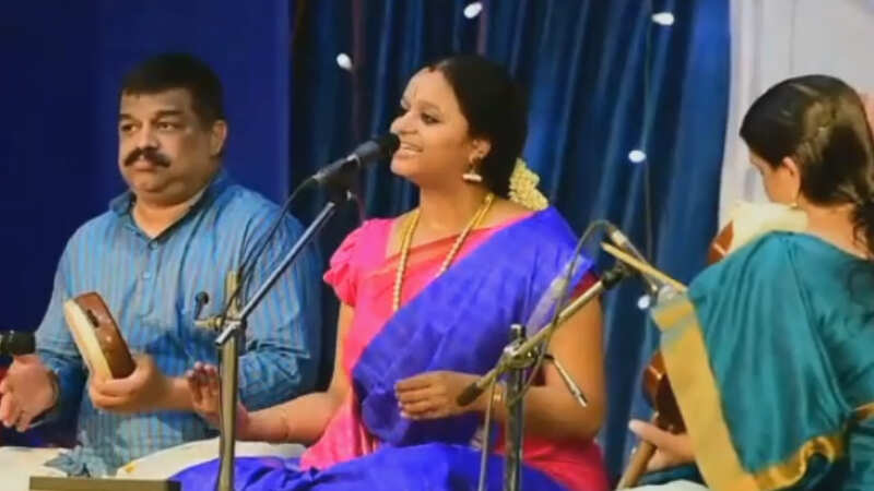 Carnatic singer B Keerthana mesmerises with her devotional song