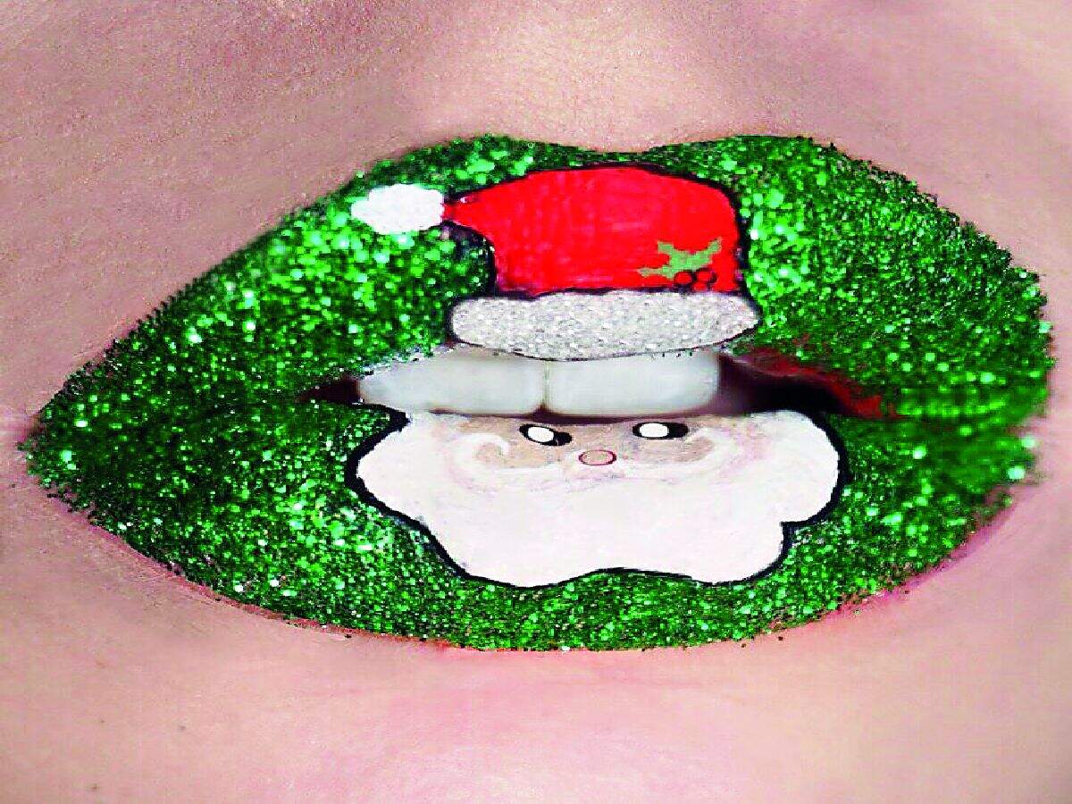Creative Christmas-themed lip art - Times of India