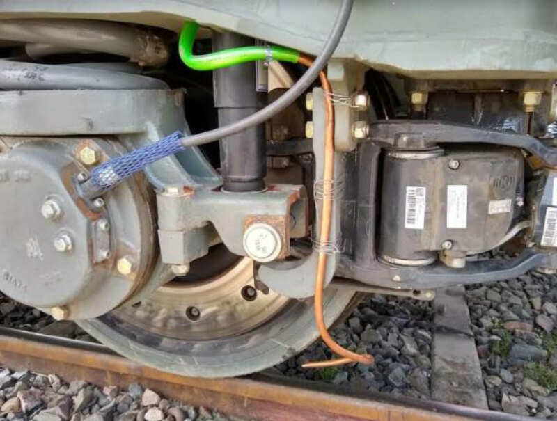 Fastest train T-18 to finally run between Delhi and Varanasi