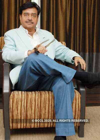 Shatrughan Sinha poses during an exclusive photo shoot for Nagpur Times ...